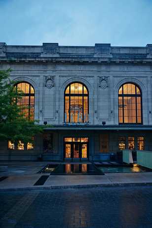 Neighbourhood | One Roxborough West